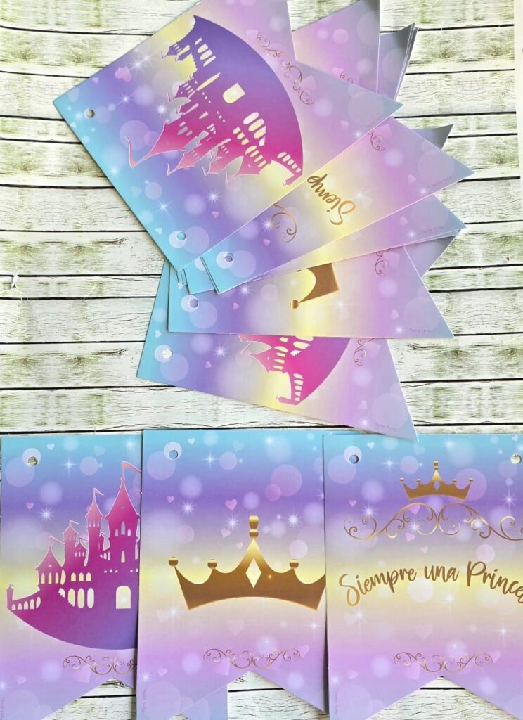 Banderin CASTILLO DE PRINCESAS Mide 3 Metros. - Cotillón Party Expres